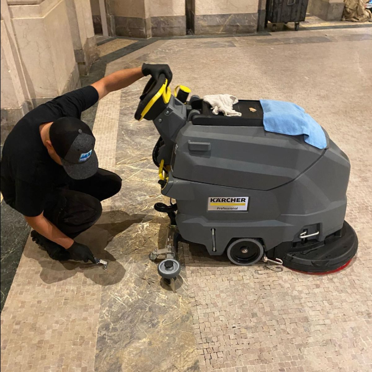 Commercial Cleaning Services - Advantage Cleaning