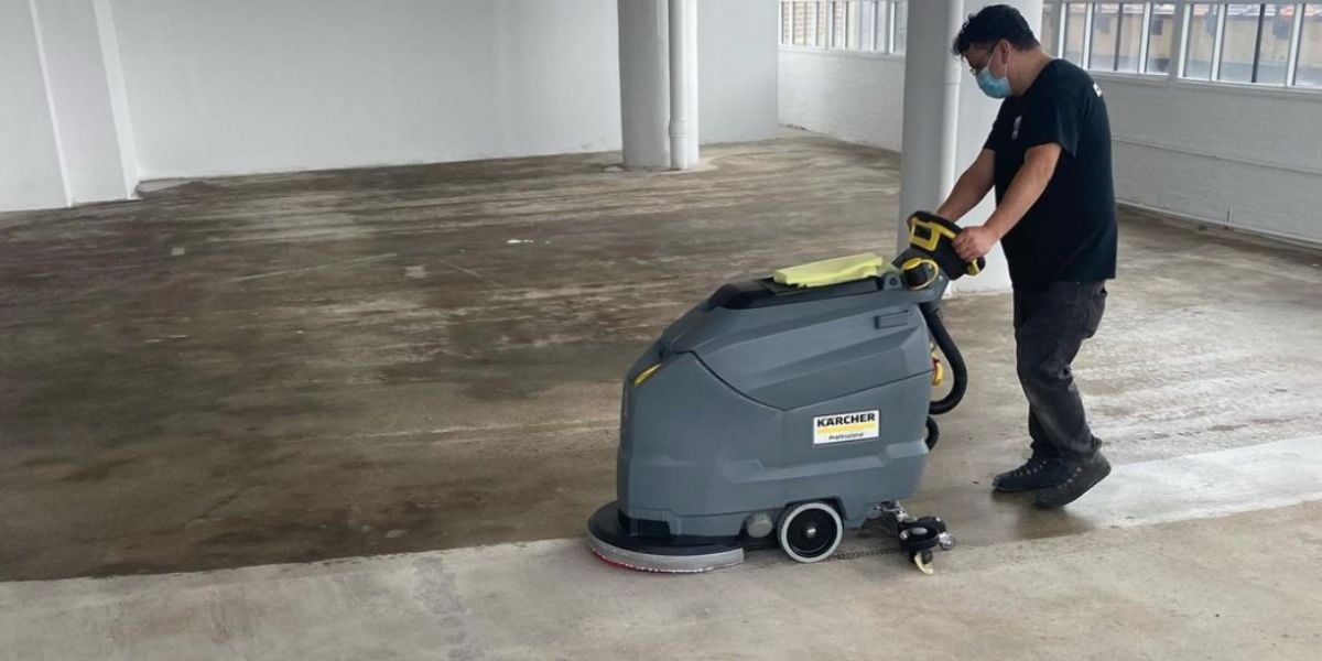 How To Clean Up Construction Dust On Construction Sites [Guide]